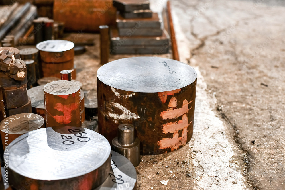 In the workshop, rusty metals for the product are stored at the billet ...
