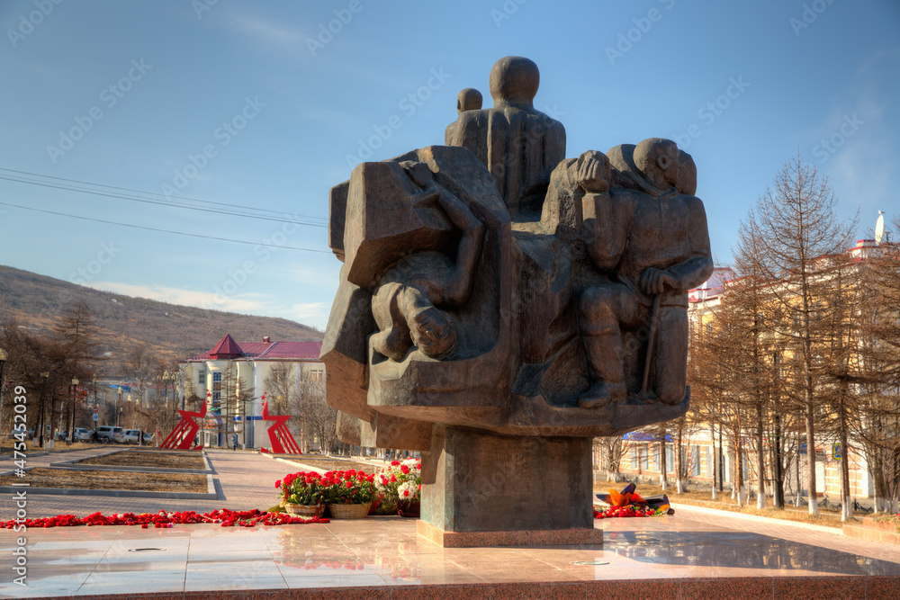 Sculptural composition Memory Knot, Victory Square, Magadan, Magadan ...
