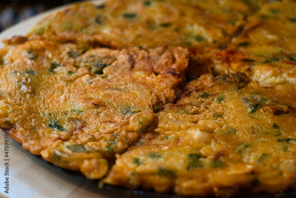 Korean seafood pancake (Haemul pajeon) - a crispy chewy aromatic onion ...