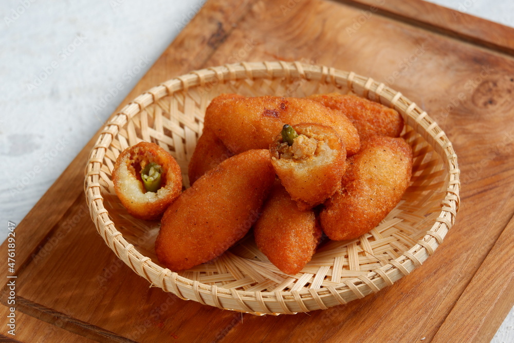 combro, a typical food of West Java, made from oncom and cassava. top ...