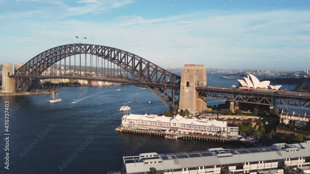 Video „Drone aerial view of Sydney Harbour Bridge and Opera House ...