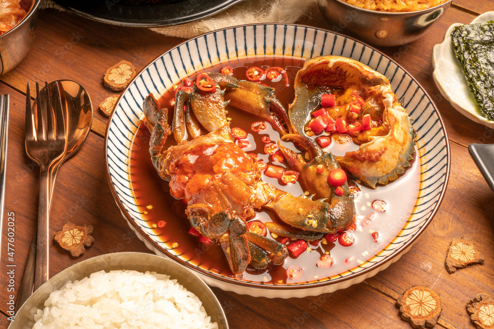 Korean Soy Sauce Pickled Crab, Fresh raw crabs marinated in a mild soy ...