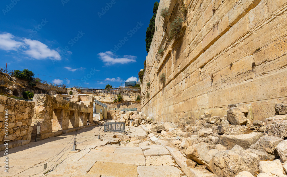 Second Temple period Jerusalem main street archeological park along ...