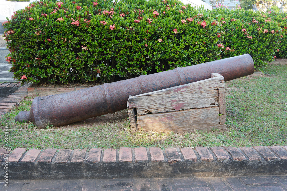 Medieval Cannon, Old rusty cannons are witnesses of ancient history ...