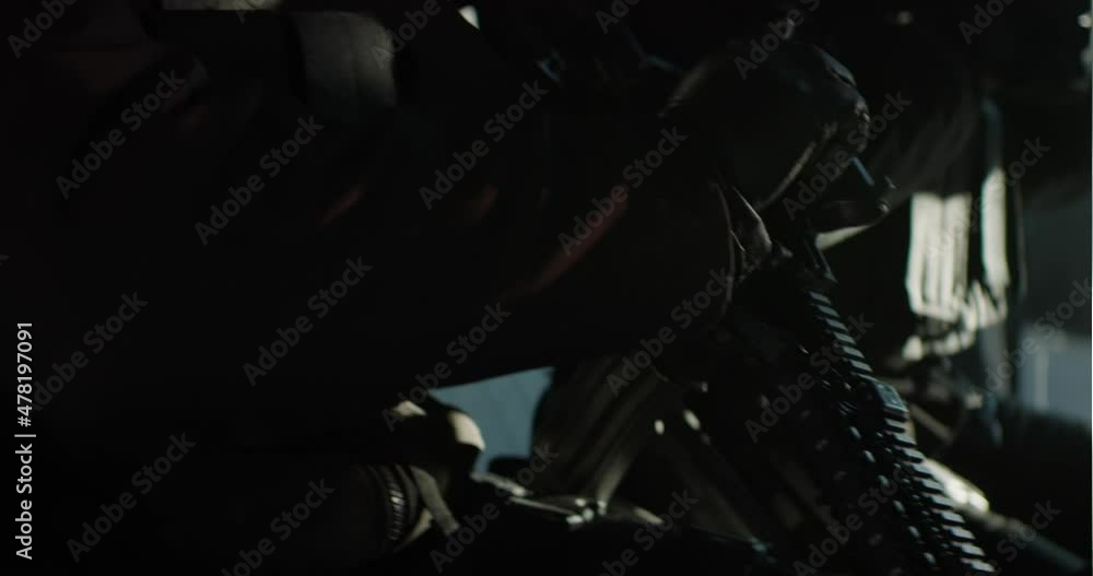 Vídeo do Stock: Swat team goes in the middle of the bus to leave ...