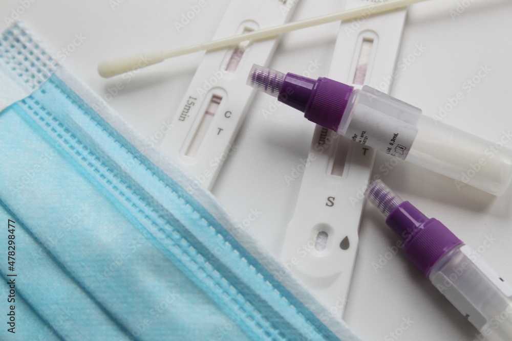 Schnelltest Covid-19 Corona Omikron Stock Photo | Adobe Stock