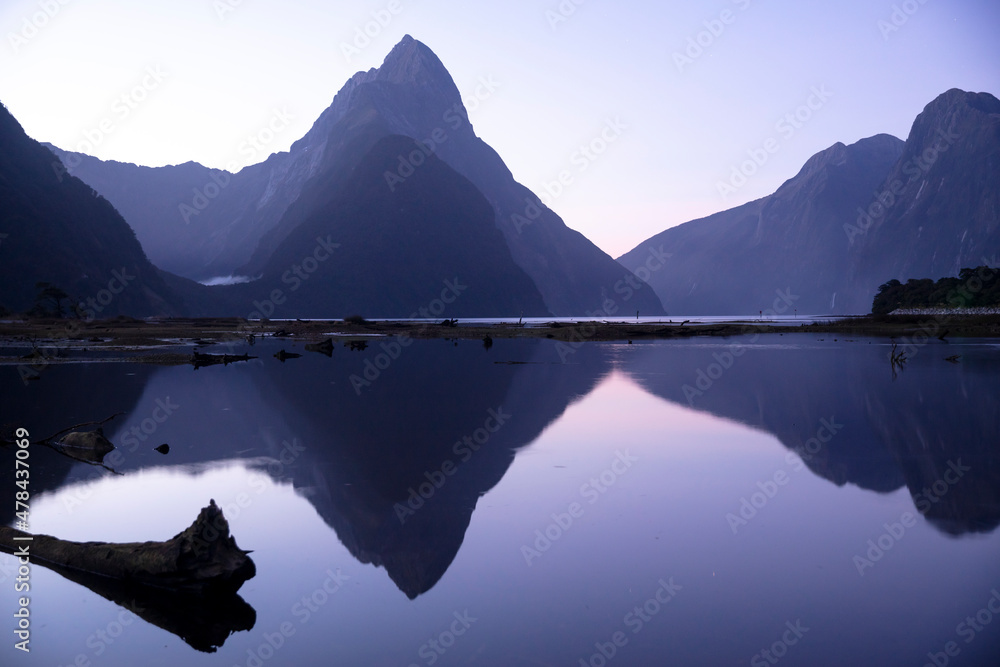 New Zealand Landscape of Milford Sound in Fiordland National Park and ...