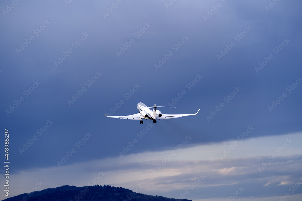 Airplane of airline Global Jet Luxembourg Gulfstream G650 ER LX-RAY ...