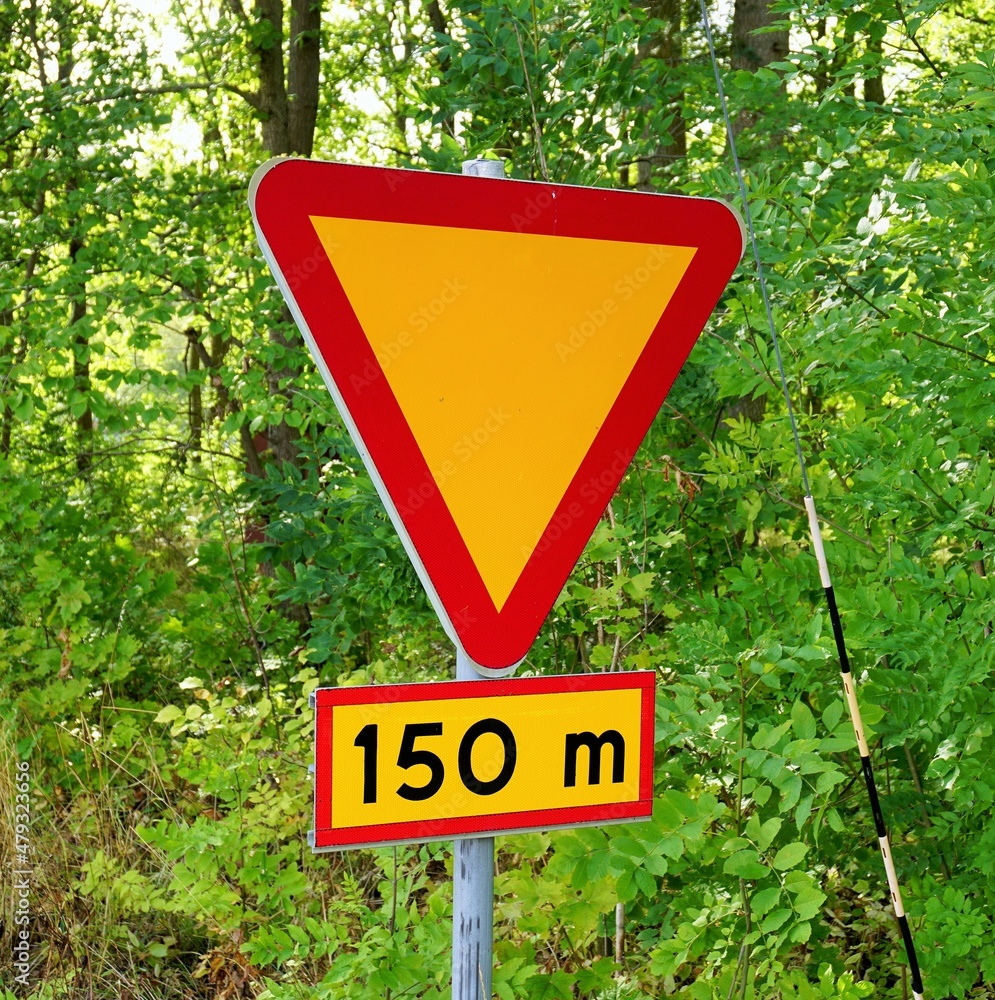 Verkehrszeichen Schweden / Traffic Sign Sweden Yield Stock Photo ...