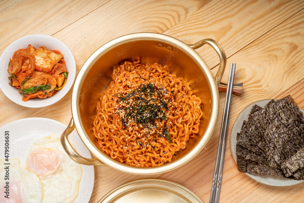 Super Spicy Korean noodles, Ramyun or hot ramen Korean dry noodles food ...