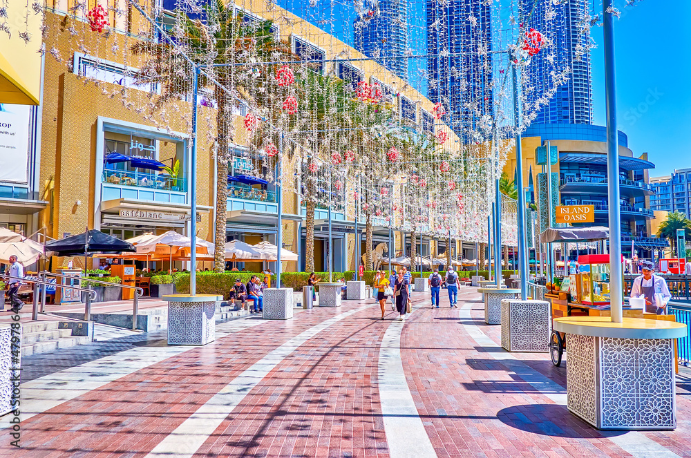 The walking promenade at Dubai Mall, on March 3 in Dubai, UAE Stock ...