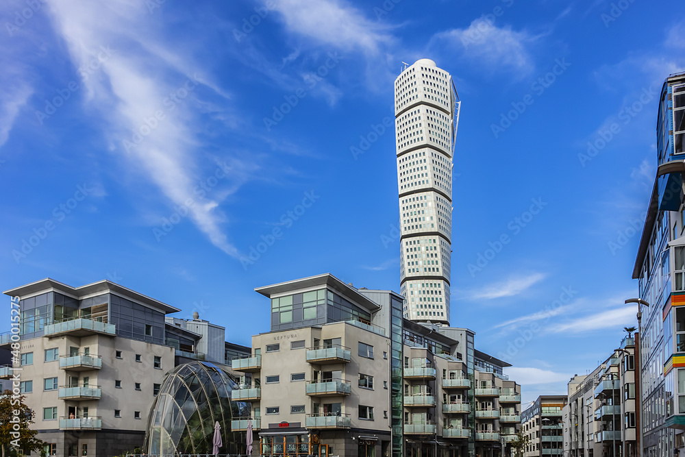 Residential skyscraper Turning Torso on the Swedish side of the Oresund ...
