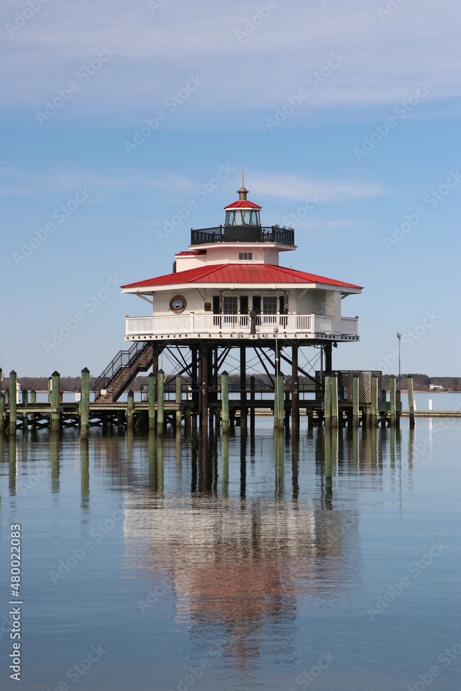 Lighthouse Cambridge Maryland sits over Choptank river in Chesapeake ...