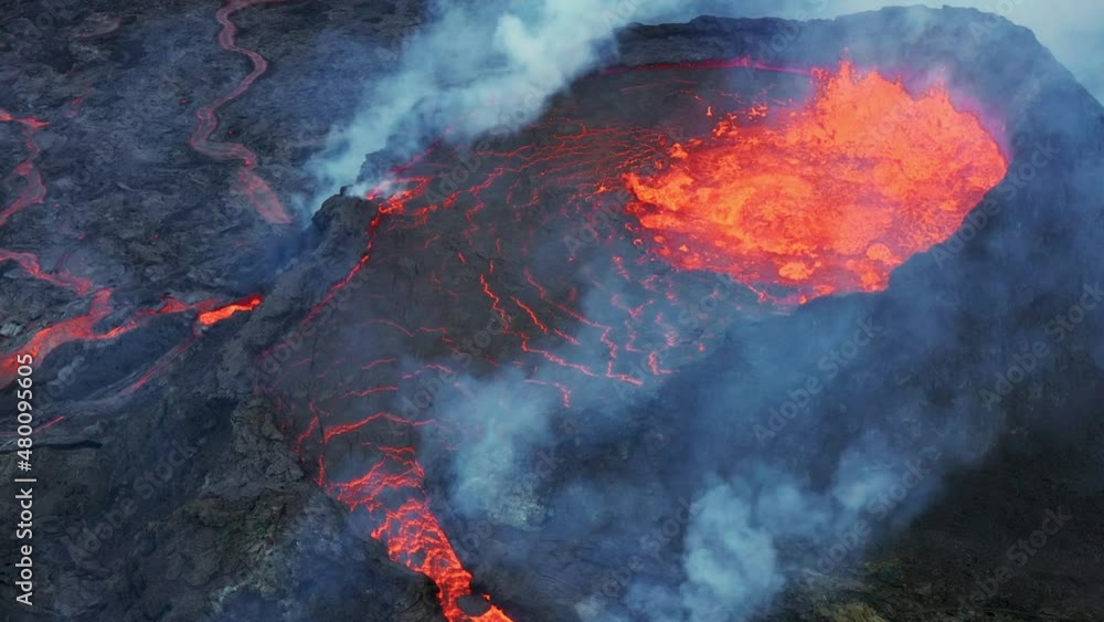 Boiling And Bubbling Lava On Crater Of Erupting Fagradalsfjall Volcano ...