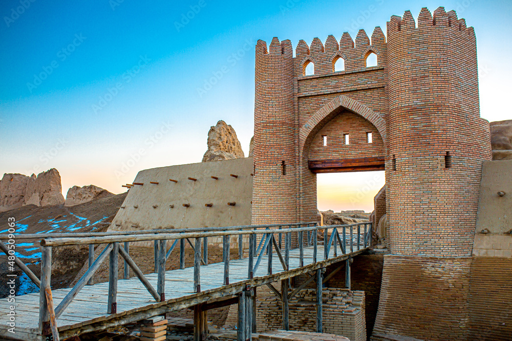 Entrance to the ancient settlement of Sauran, a bridge and a fortress ...
