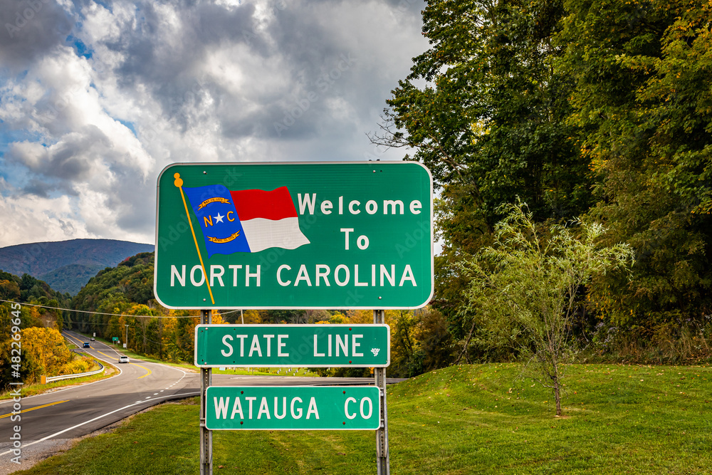 North Carolina State Line Sign Stock Photo | Adobe Stock