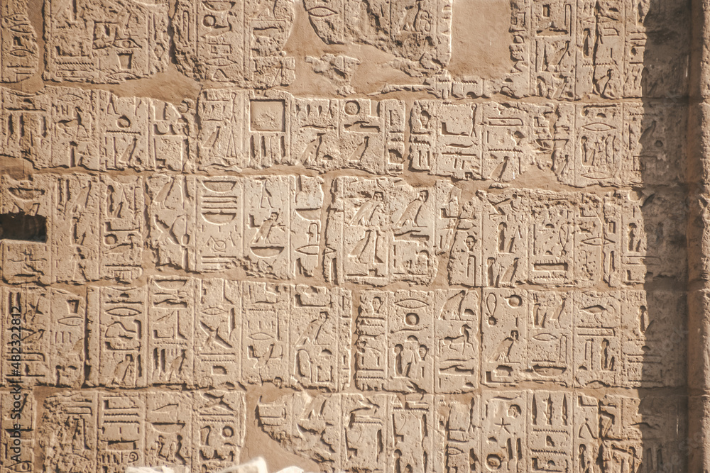 Foto de Ancient Egyptian writing, Egyptian hieroglyphs, wall ...