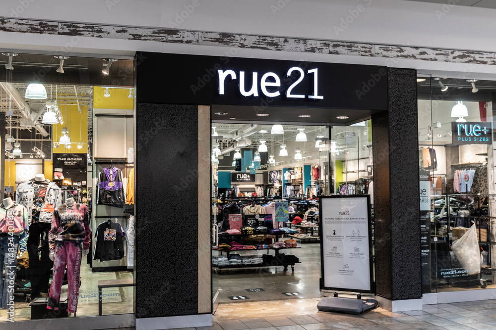 Rue21 Retail Strip Mall Location. Rue21 sells styles that appeal to ...