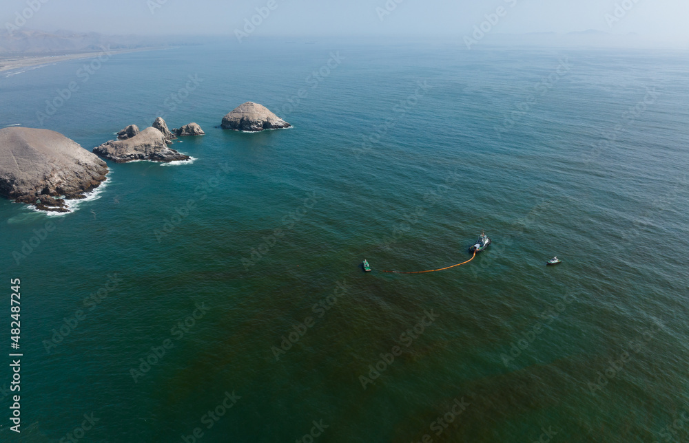 Peru Oil spill 2022: The black tide in the sea after the accident of ...