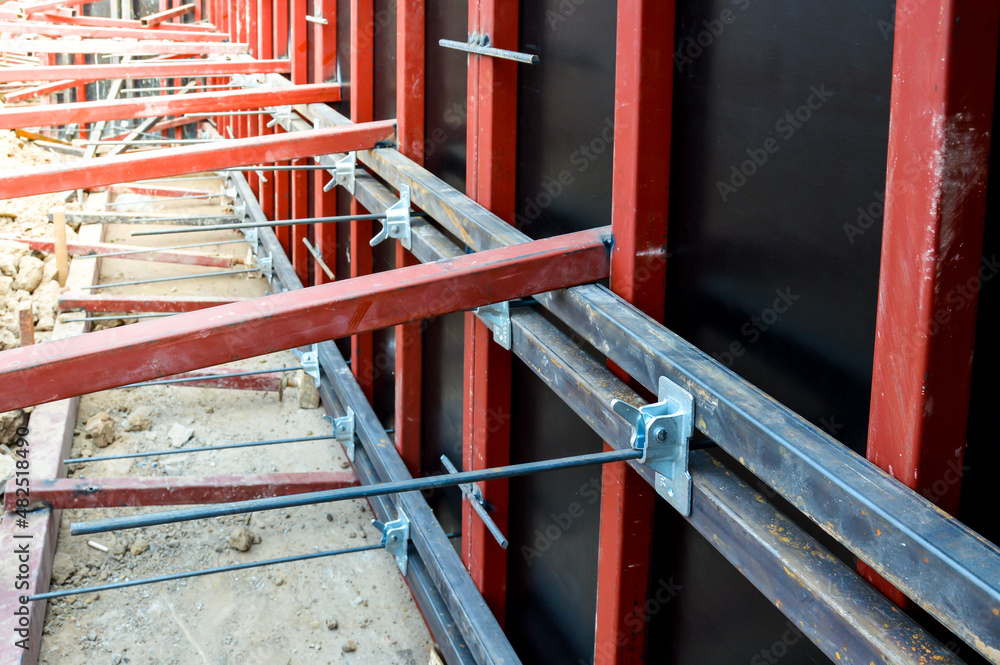Construction formwork for concrete.Spring clips are a new formwork ...