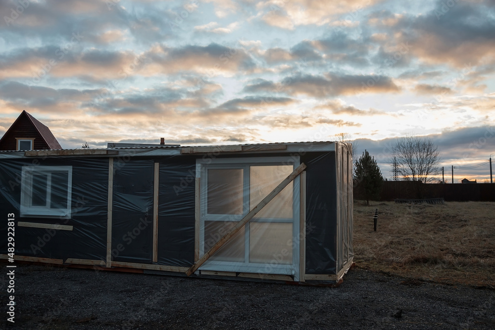 Delivery and installation of a modular frame house. Frame construction ...