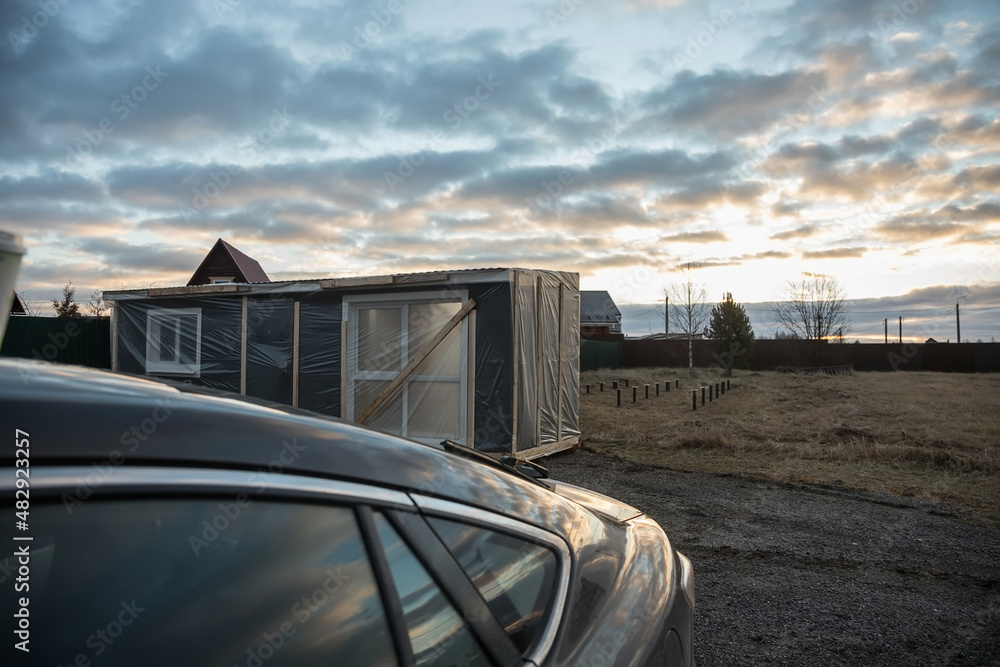 Delivery and installation of a modular frame house. Frame construction ...
