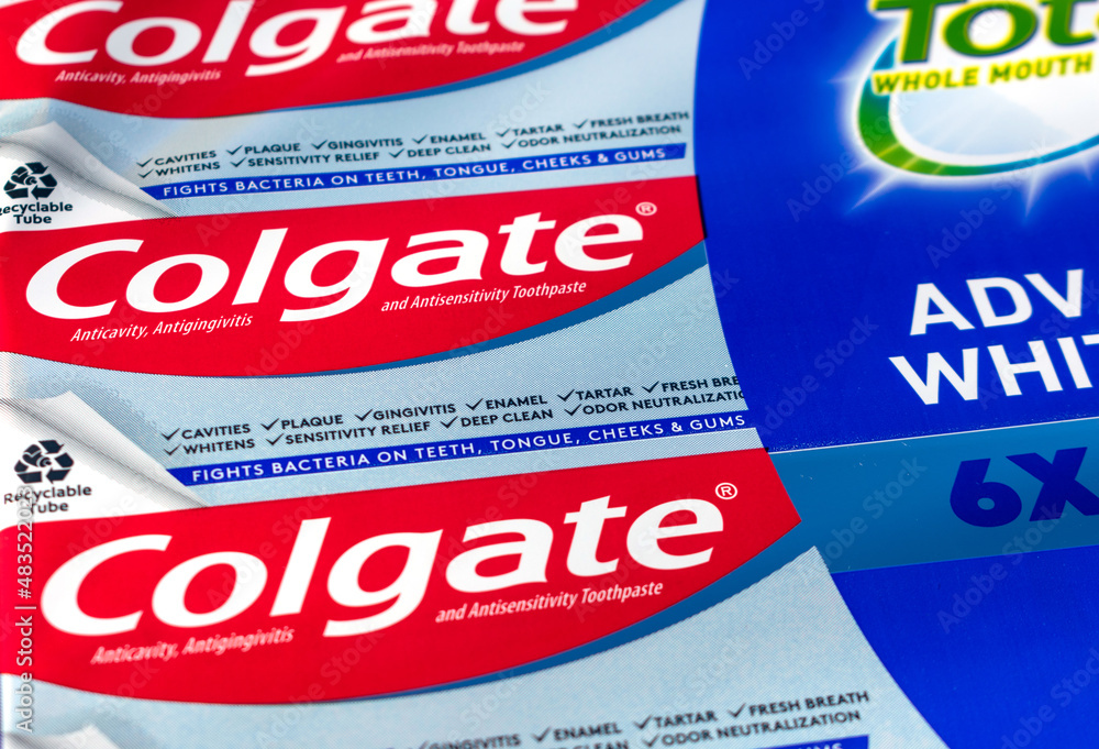Colgate sign on anticavity, antigingivitis and sensitivity toothpaste ...