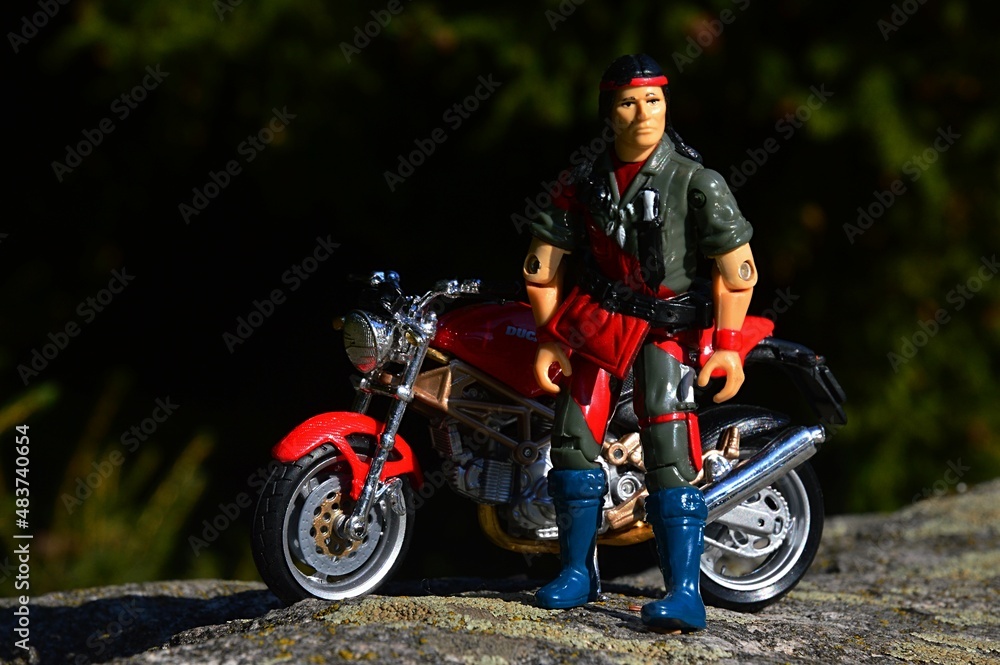 Action figure of GI JOE native american scout called Spirit, also ...