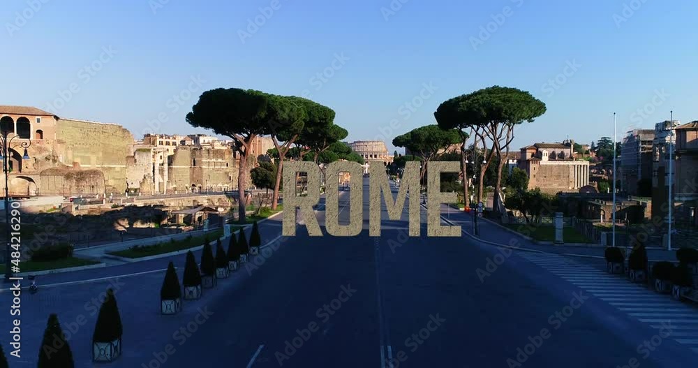 Roma scritto a caratteri cubitali sullo sfondo dell'Altare della Patria ...