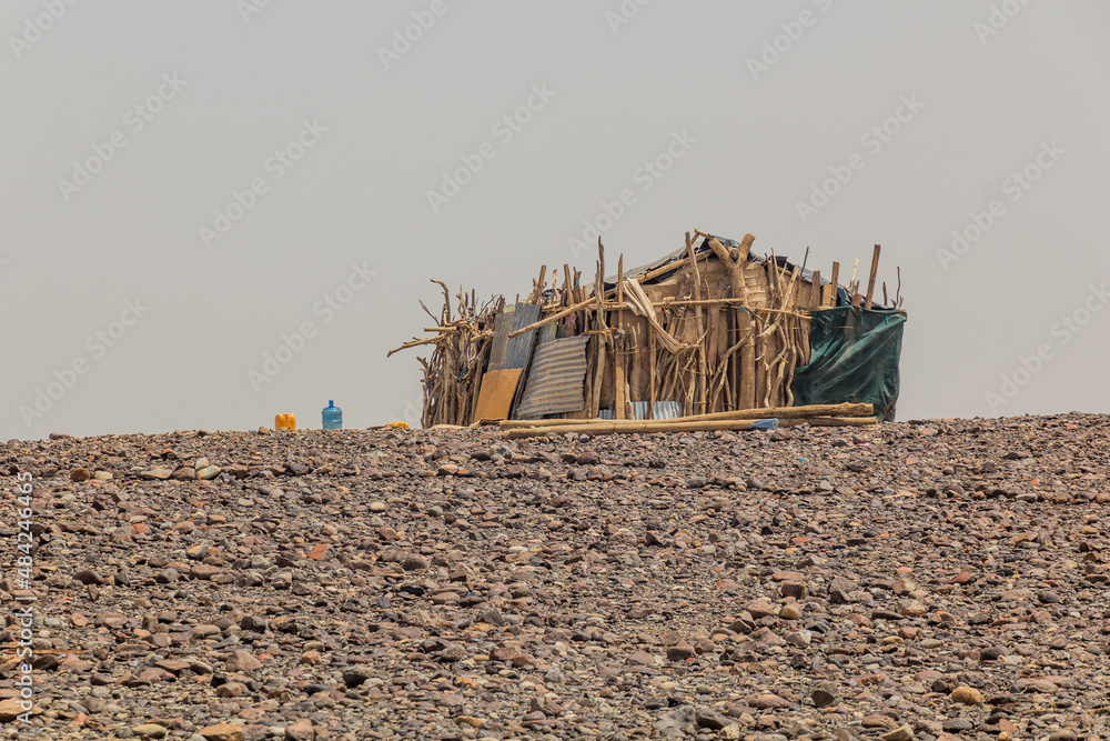 Simple hut in Hamed Ela, Afar tribe settlement in the Danakil ...