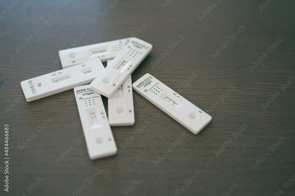 Group of positive and negative regular rapid lateral flow coronavirus ...