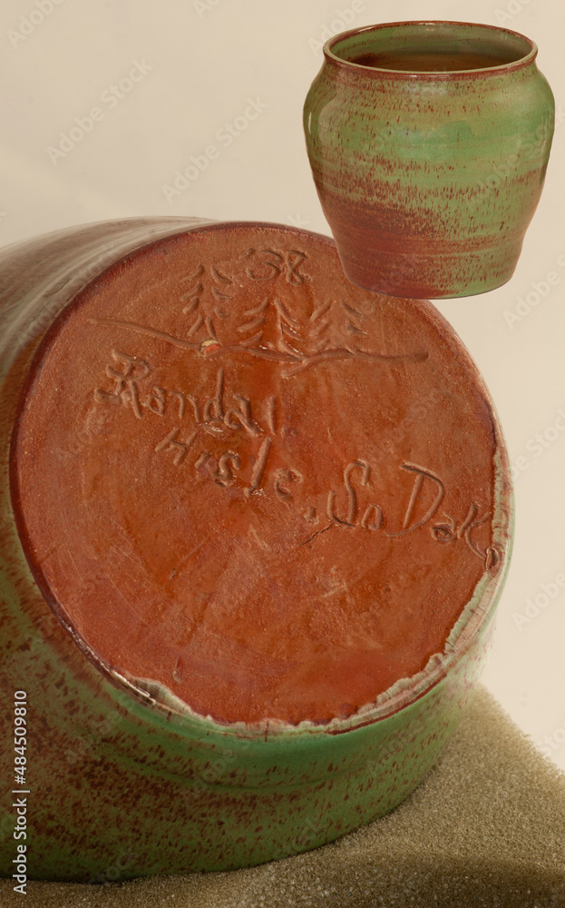 1938 Pine Ridge Indian Reservation vase with signature on Sioux pottery ...