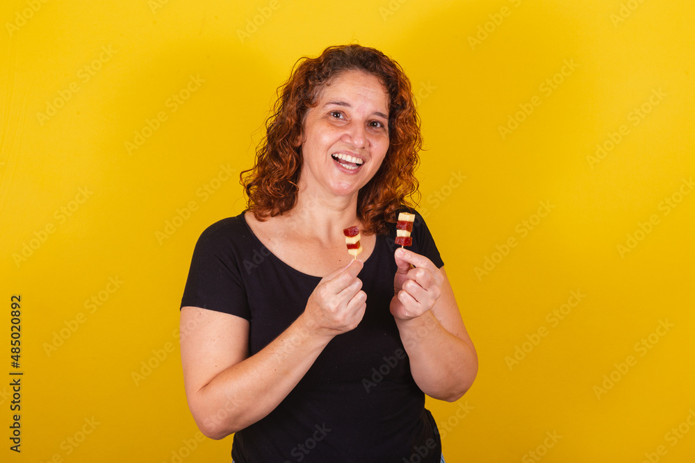 Caucasian, Brazilian, Latin American woman, curly hair, curls, yellow ...