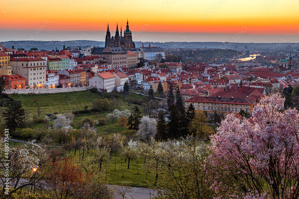 Prahachurch, architecture, castle, sky, city, tower, europe, old ...
