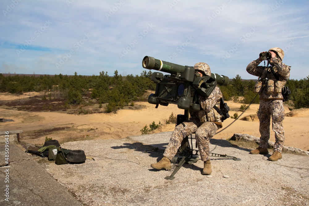 Foto de Military rocket , Military training, fighting, fighting, war ...