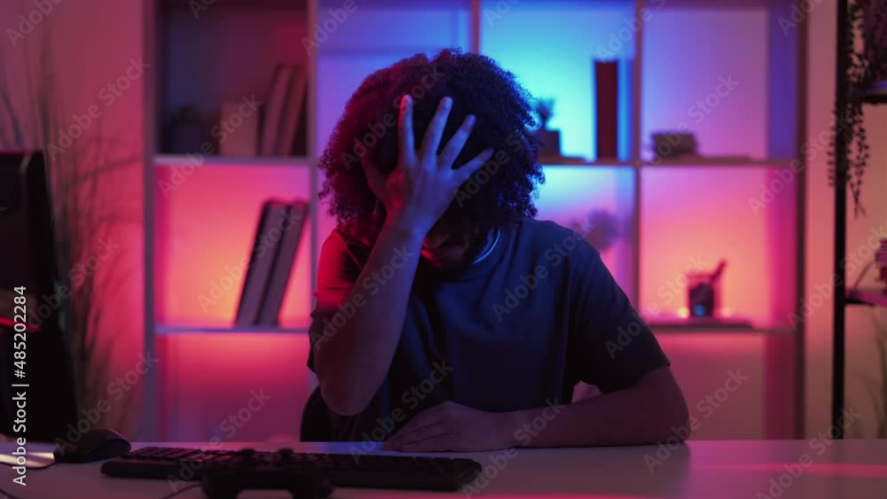 Epic fail. Clueless man. Meme expression. Confused guy showing facepalm ...