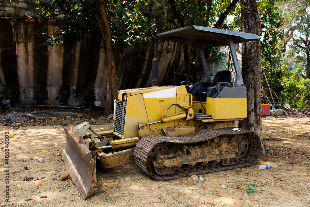 Old broken tractor machinery stop waiting thai technician people fix ...