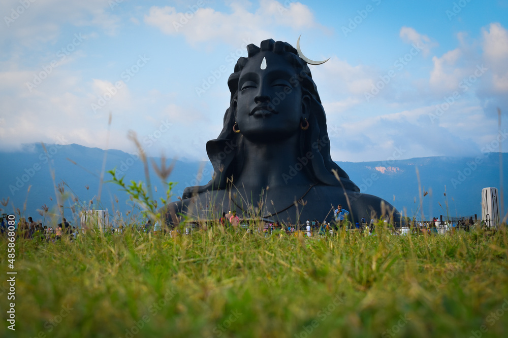 ISHA YOGA BEAUTIFUL SCULPTURE ADIYOGI LORD SHIVA STATUE WITH BLUE SKY ...
