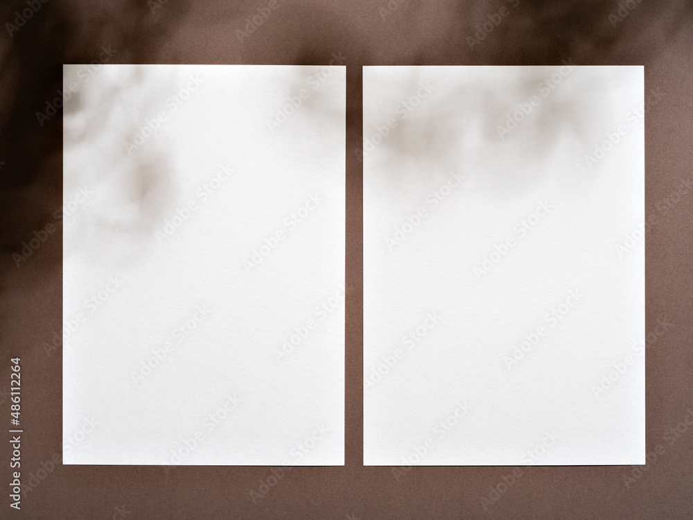 Ilustração do Stock: Simple design blank empty cards with soft shadow ...