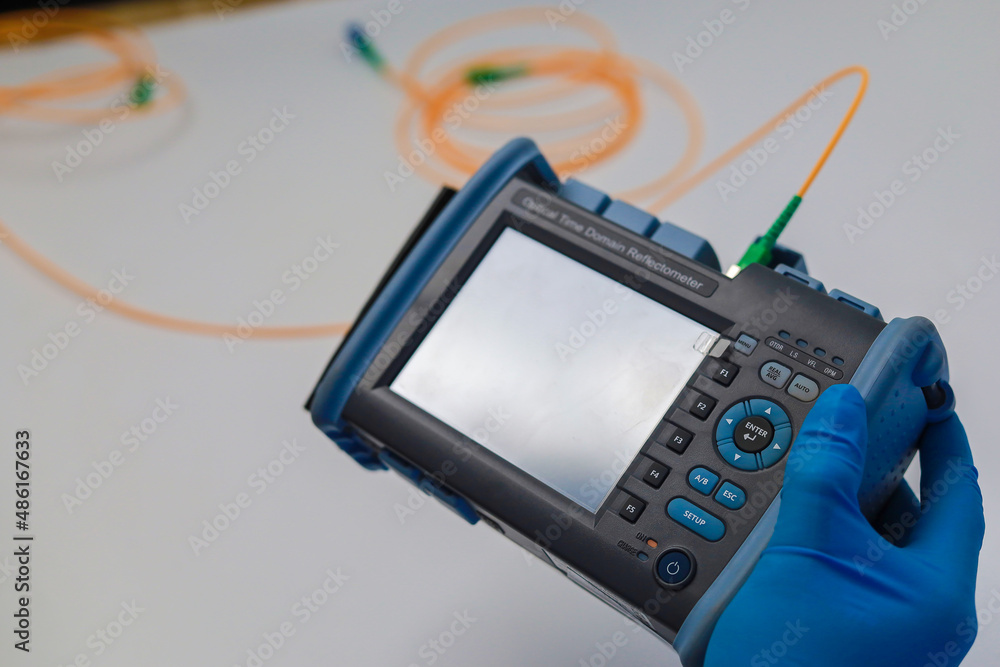 Professional testing of fiber optic connections OTDR meter. Measurement ...