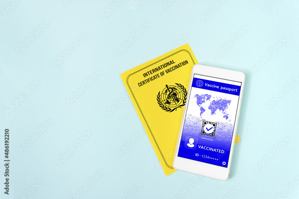 Foto de International vaccination record book. Yellow international ...