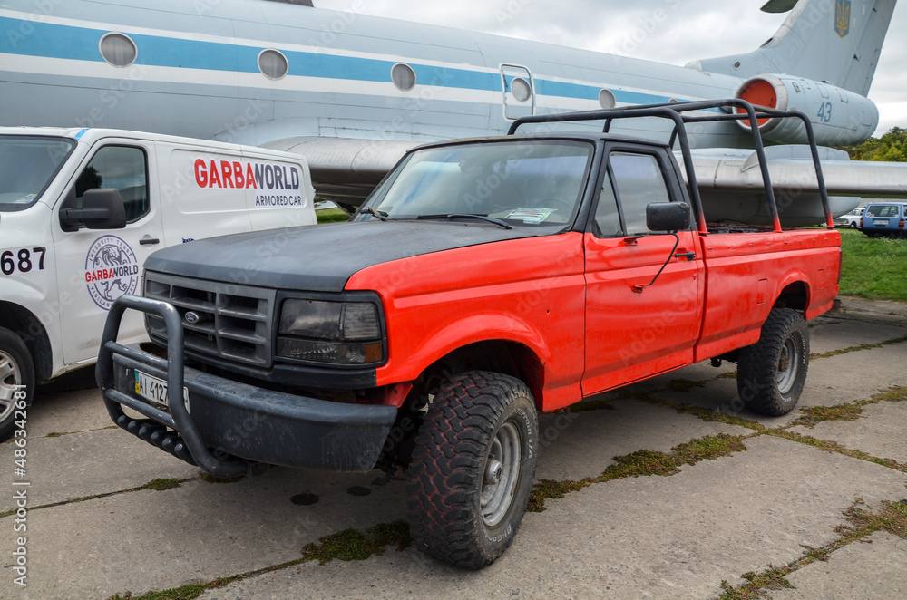 Ford F250 1992 The ninth generation of the Ford F-Series is a lineup of ...