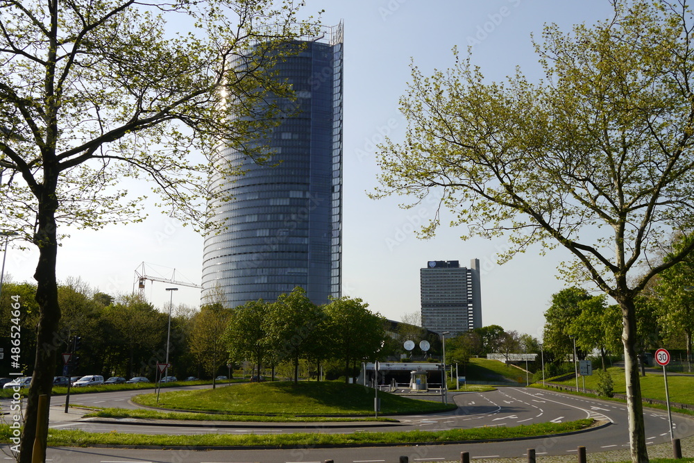 Freizeitpark Rheinaue in Bonn mit Posttower und Langen Eugen Stock ...