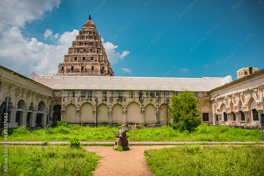 Foto de The Thanjavur Maratha Palace Complex, known locally as ...