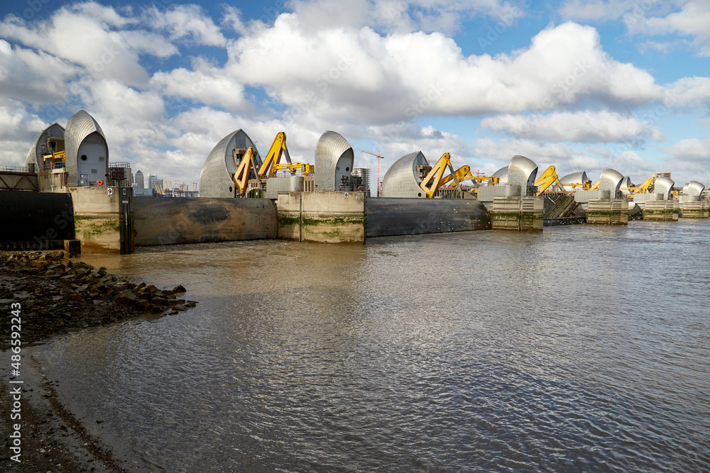 Thames tidal flood gates raised - climate resilience Stock Photo ...