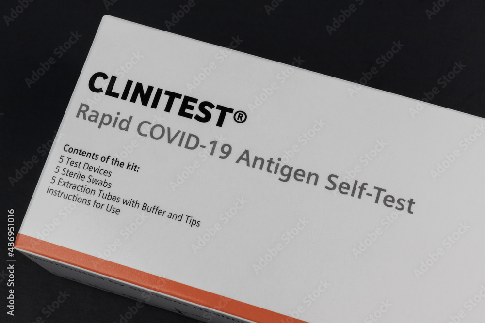 Foto de CLINITEST Rapid COVID-19 Antigen Self Test. The CLINITEST Rapid ...