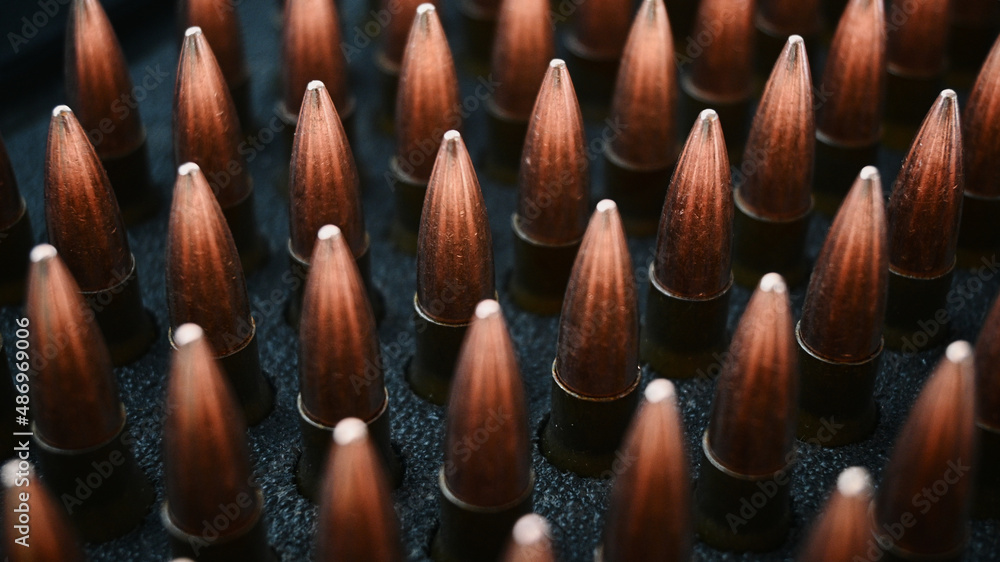 Bullet tips 7.62 x 39 for a Kalashnikov assault rifle in a special case ...