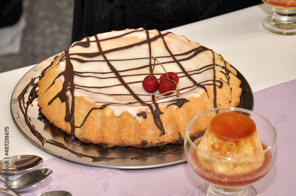 sweet cakes of many tastes for birthdays, weddings and festive events ...