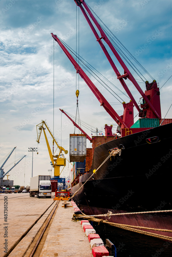 General cargo shipments in the port terminal are working busy ...