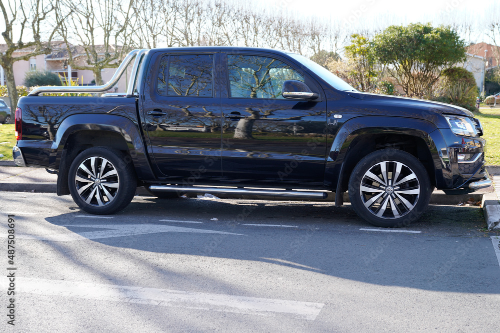 Volkswagen truck car Amarok vw pickup 4x4 four wheels drive Pick up suv ...